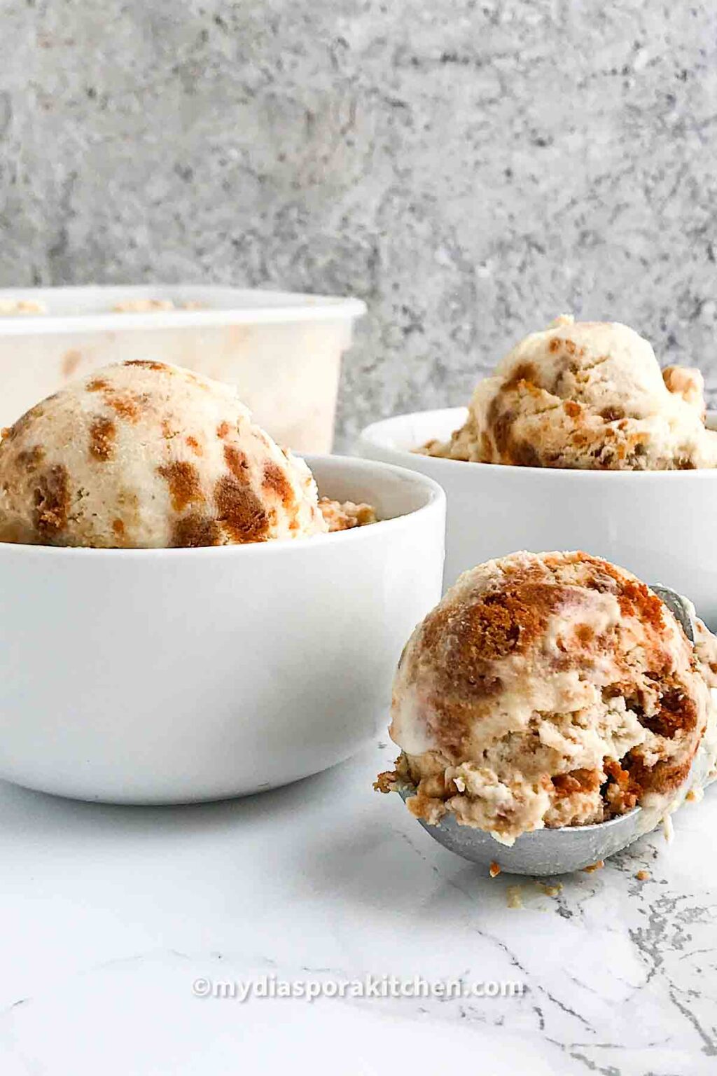 Biscoff ice cream recipe (Biscoff cookies and cream) - My Diaspora Kitchen